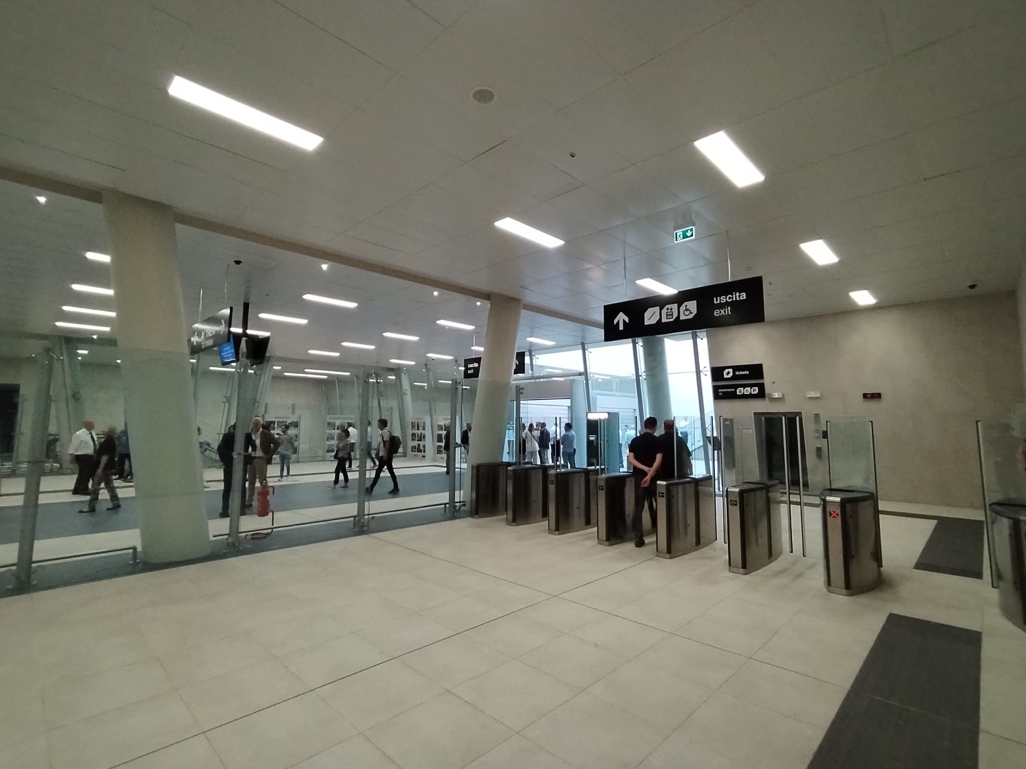 Metropolitana, inaugurate Fontana e Monte Po. Nuovi orari e frequenze ...